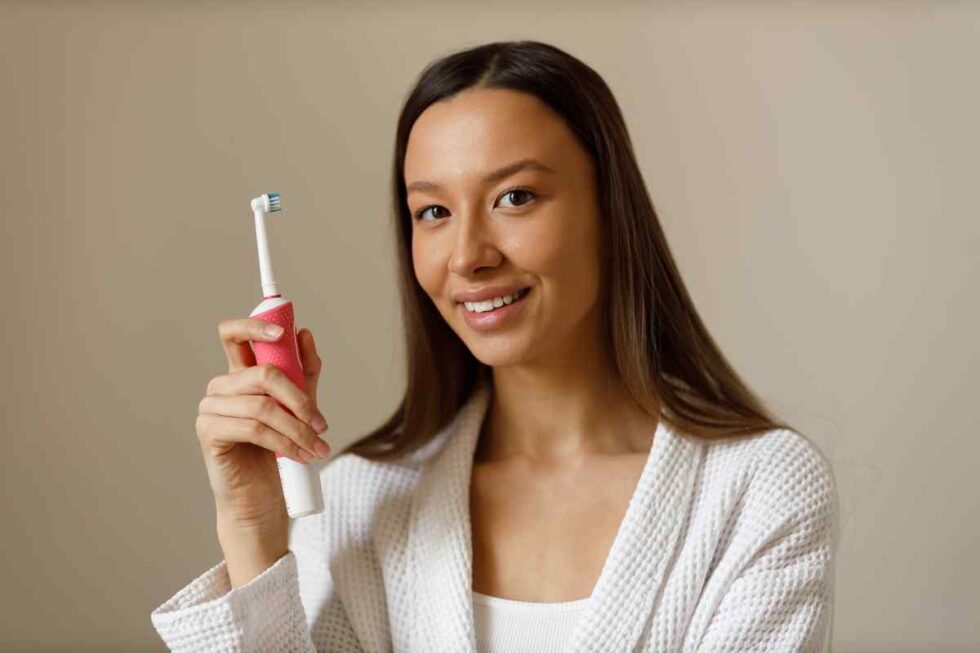 How To Use An Electric Toothbrush Properly A Helpful Guide